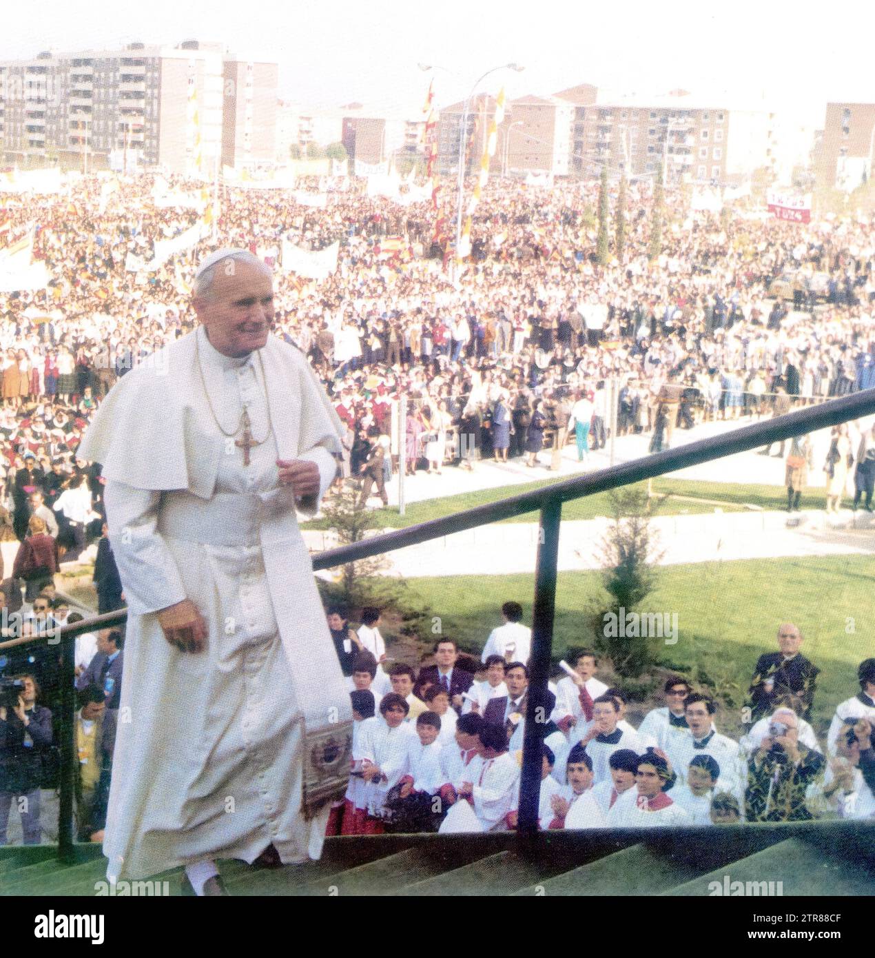 Toledo 1982 Pope John Paul II visits the polygon. Credit: Album ...
