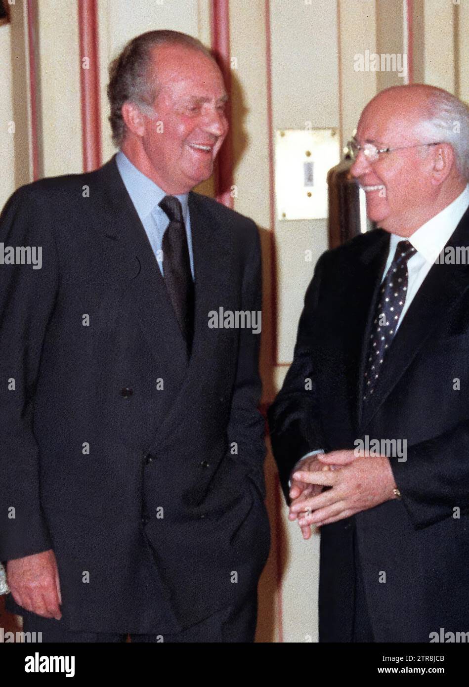 10/26/2001. Madrid 10-27-01. The King closes the conference on ...