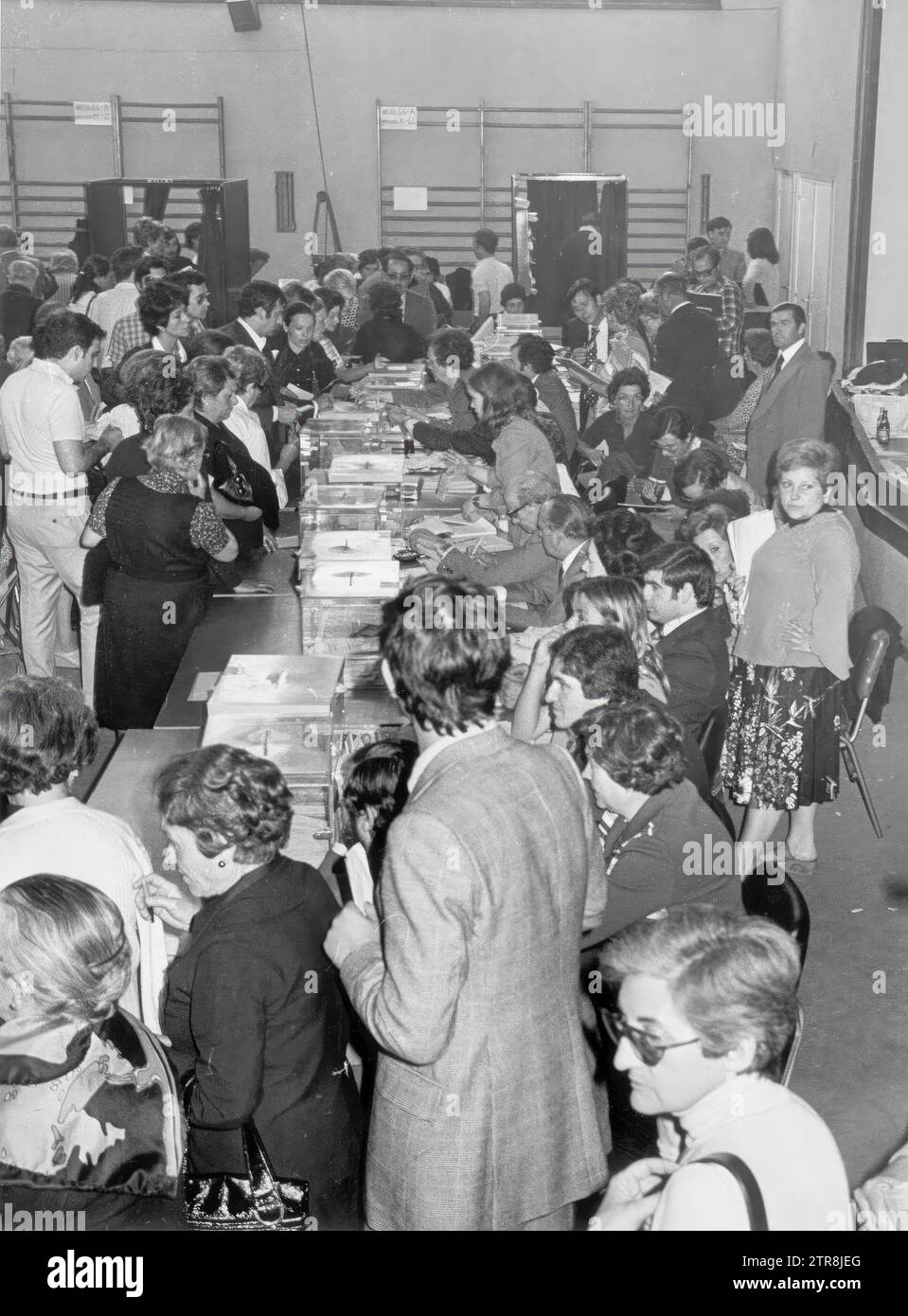 On this day in 1977 hi-res stock photography and images - Alamy