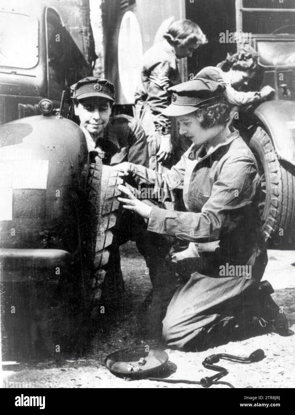 World war ii in 1939 princess elizabeth hi-res stock photography and ...