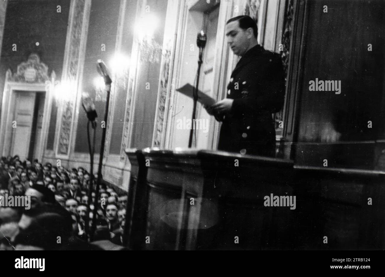 Falangist hi-res stock photography and images - Alamy