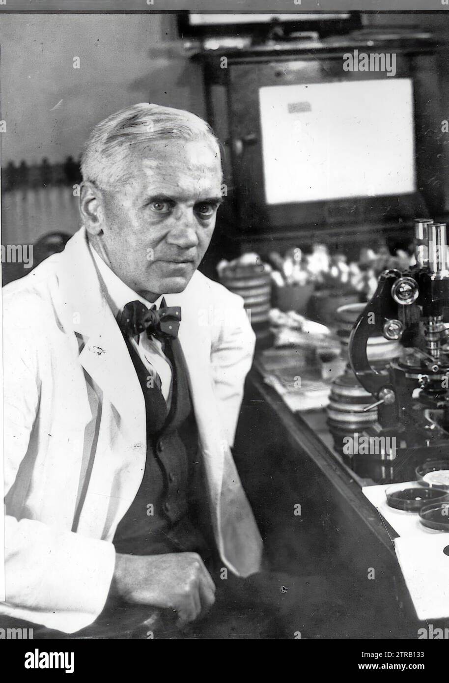 Dr alexander fleming hi-res stock photography and images - Alamy