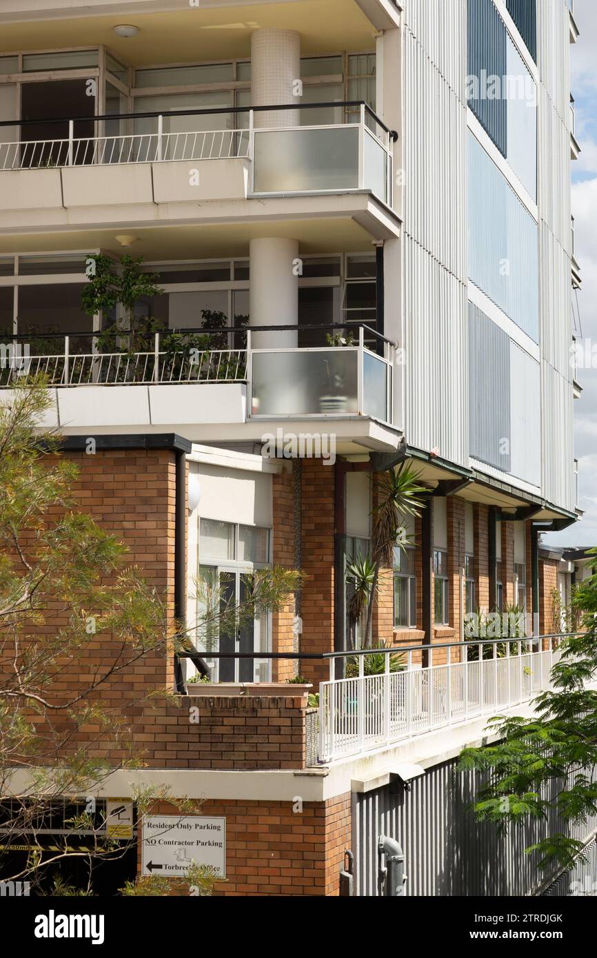 "Torbrek" a Mid-Century Modern highrise apartment block on Highgate ...