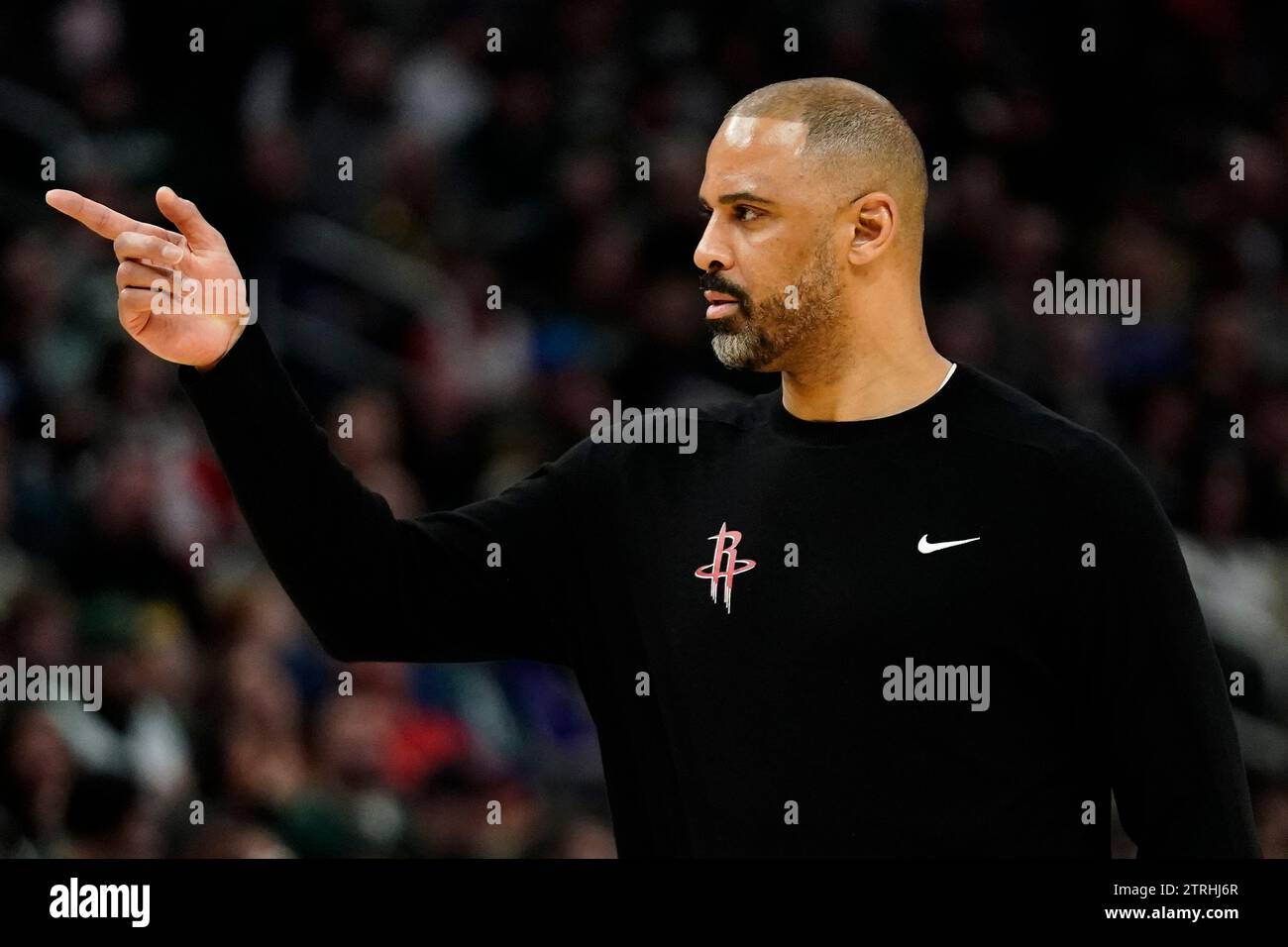 Houston Rockets head coach Ime Udoka gestures during the second half of ...
