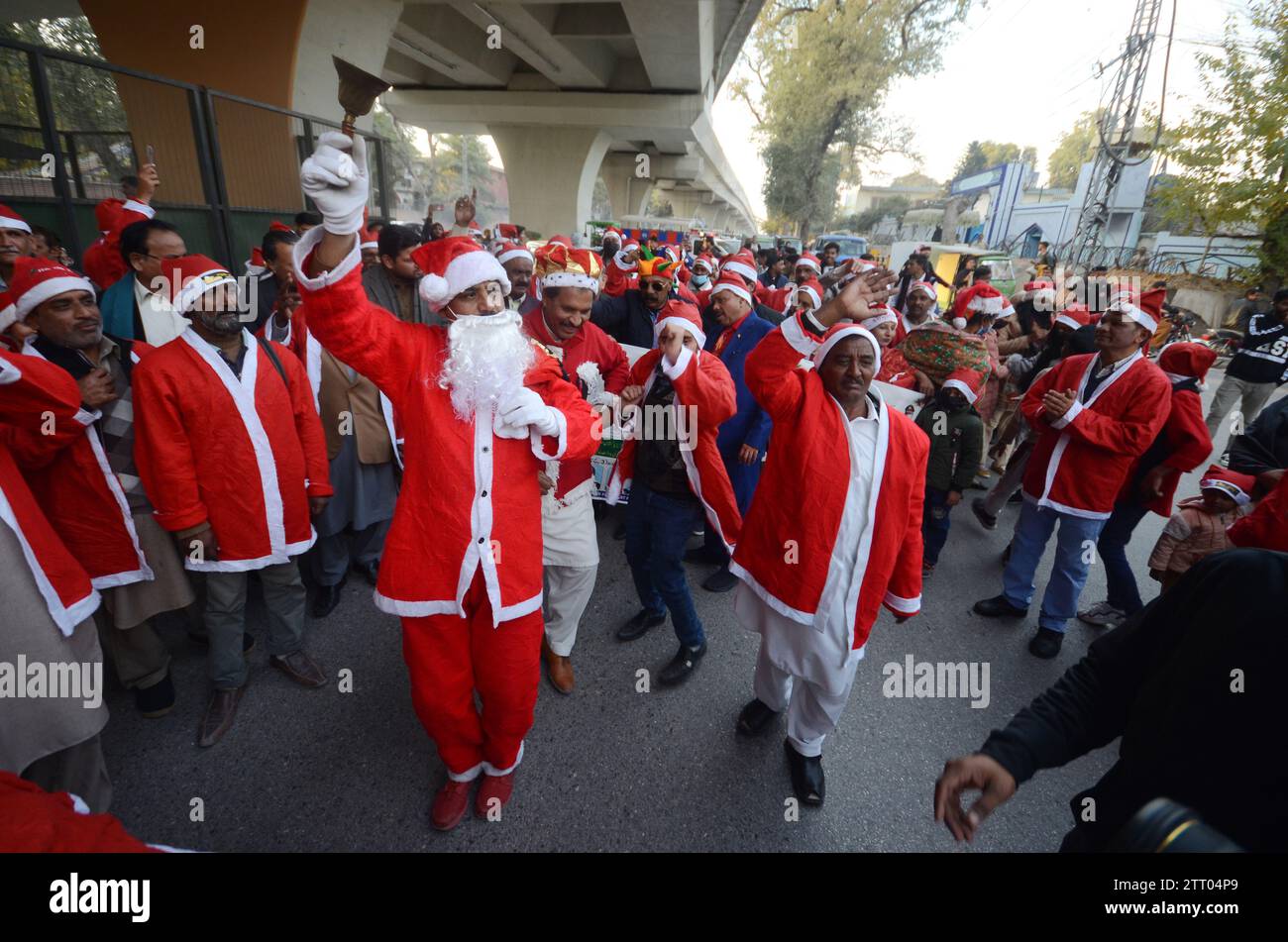 Peshawar, Peshawar, Pakistan. 20th Dec, 2023. Members of the Pakistani ...