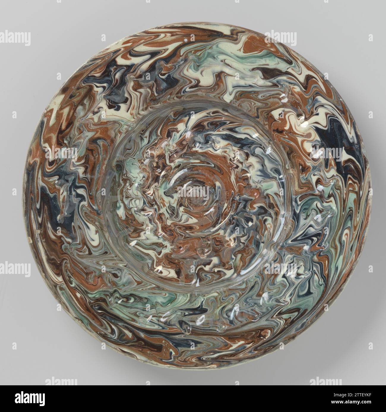 Yellow white sludge layers hi-res stock photography and images - Alamy