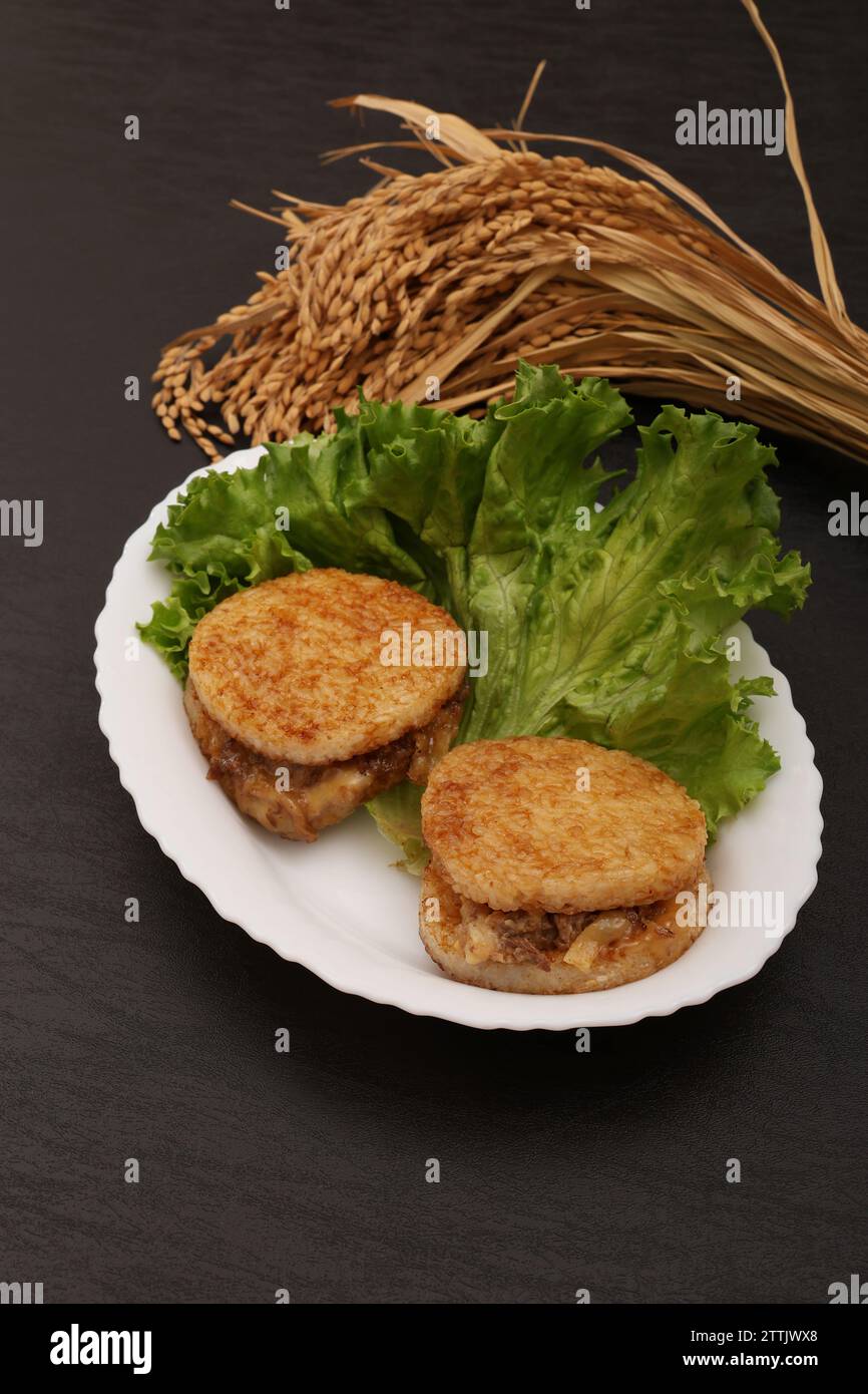 Japanese rice burger hi-res stock photography and images - Alamy