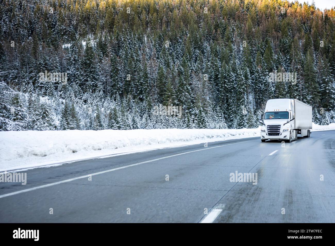 Iced trucks hi-res stock photography and images - Alamy