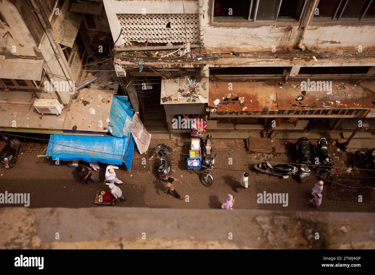 Crowd indian top angle hi-res stock photography and images - Alamy