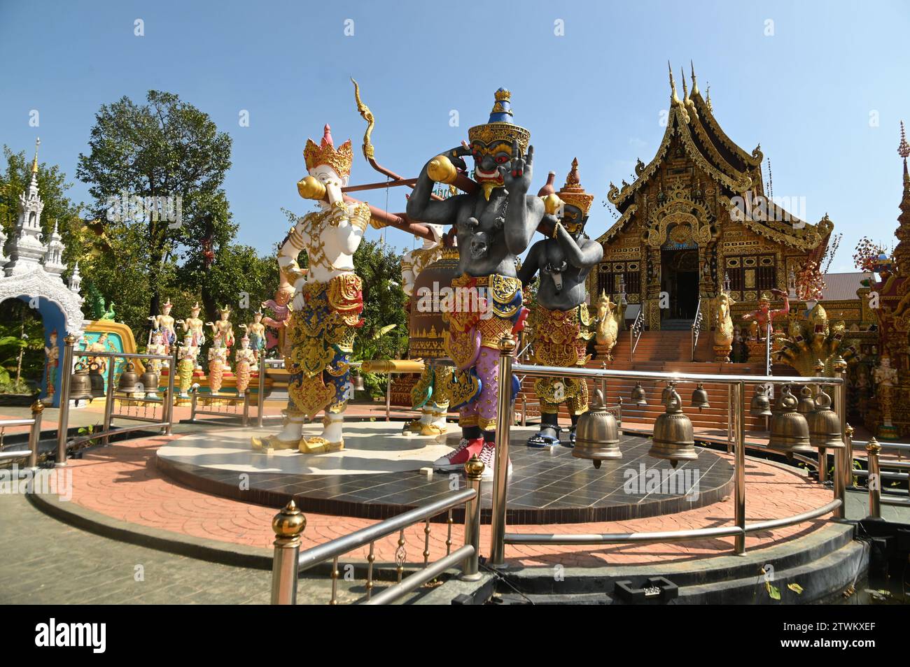 Buddhist arts and various arts Inside Wat Saeng Kaew Phothiyan is a ...