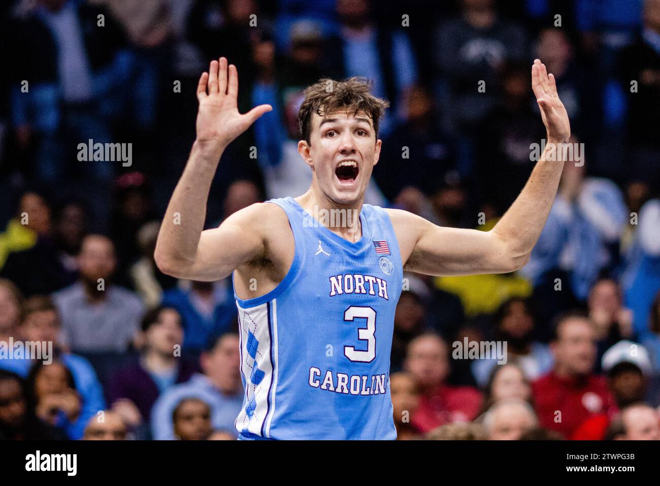 Charlotte, NC, USA. 20th Dec, 2023. North Carolina Tar Heels guard ...