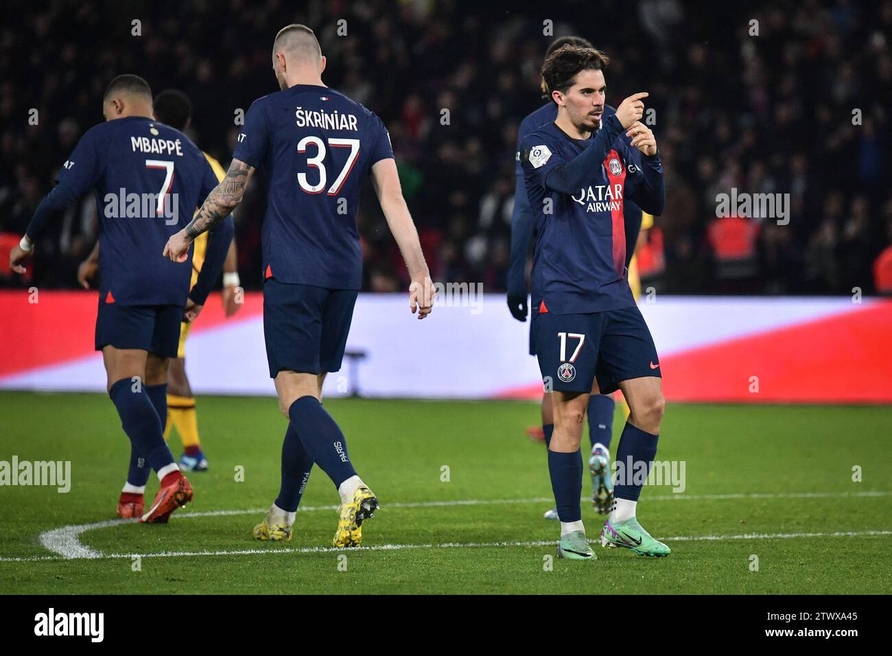 Paris, France. 20th Dec, 2023. Paris Saint-Germain's midfielder Vitor ...