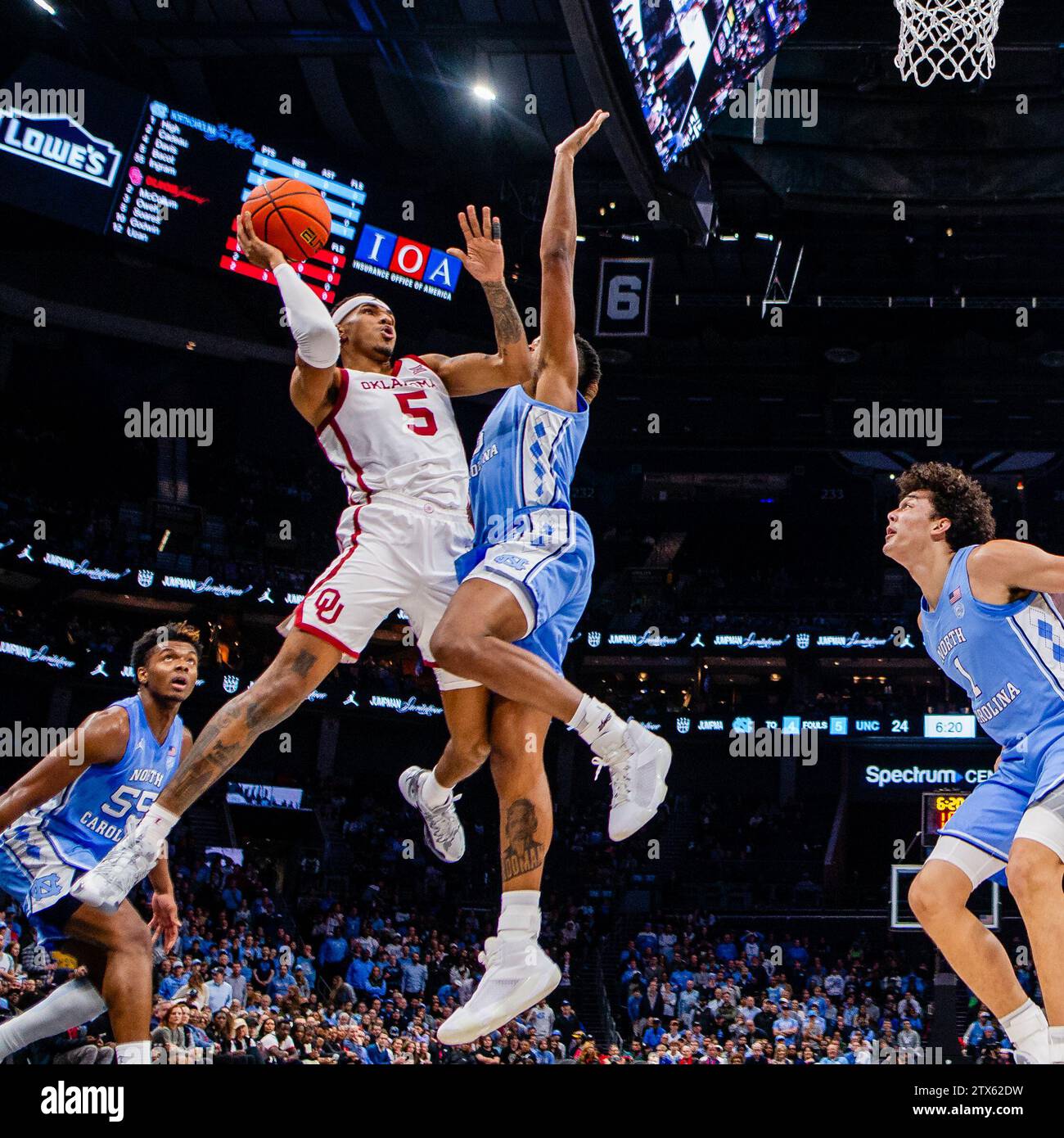 Charlotte, NC, USA. 20th Dec, 2023. Oklahoma Sooners guard Rivaldo ...