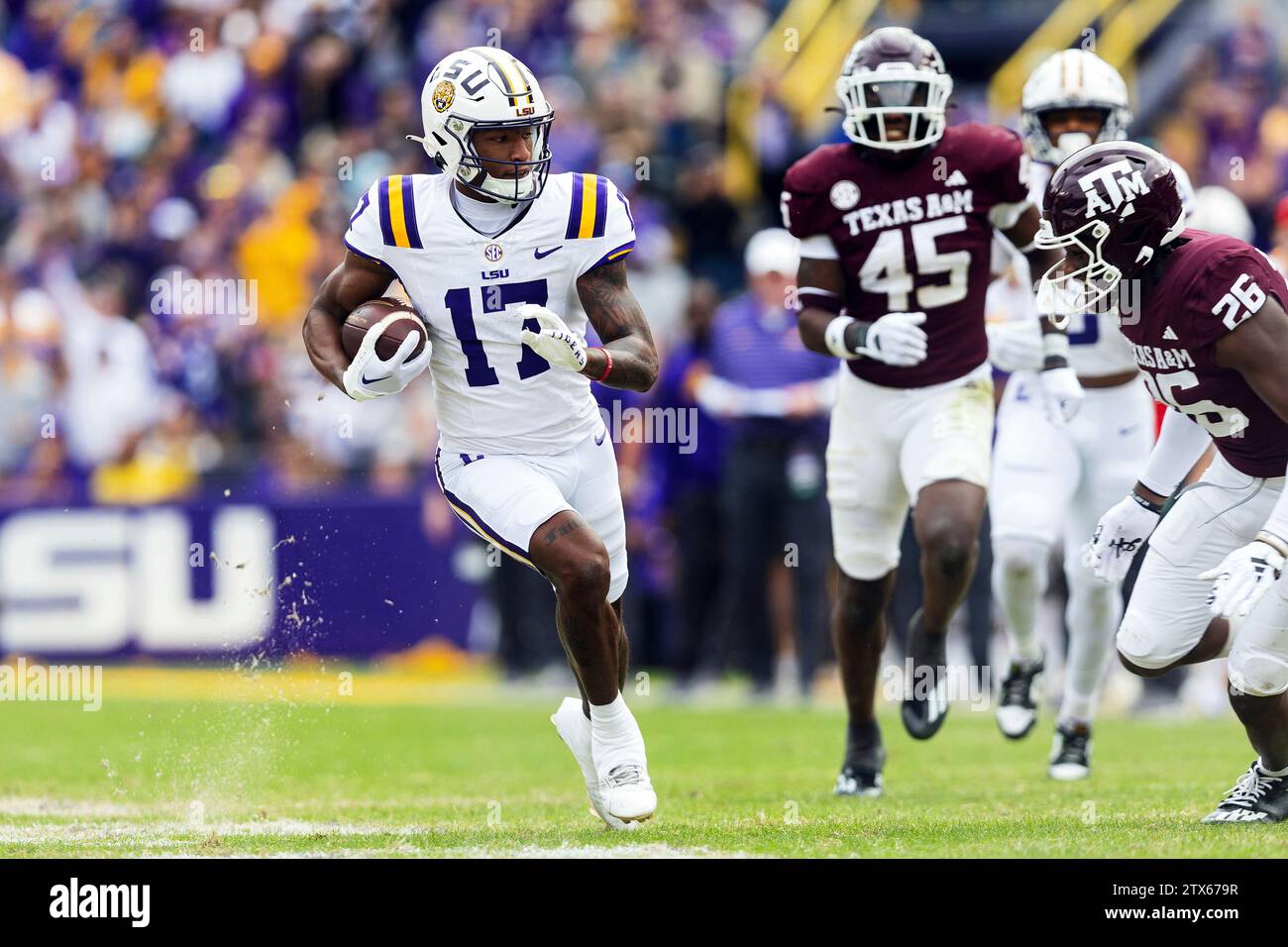 BATON ROUGE, LA - NOVEMBER 25: LSU Tigers wide receiver Chris Hilton Jr ...