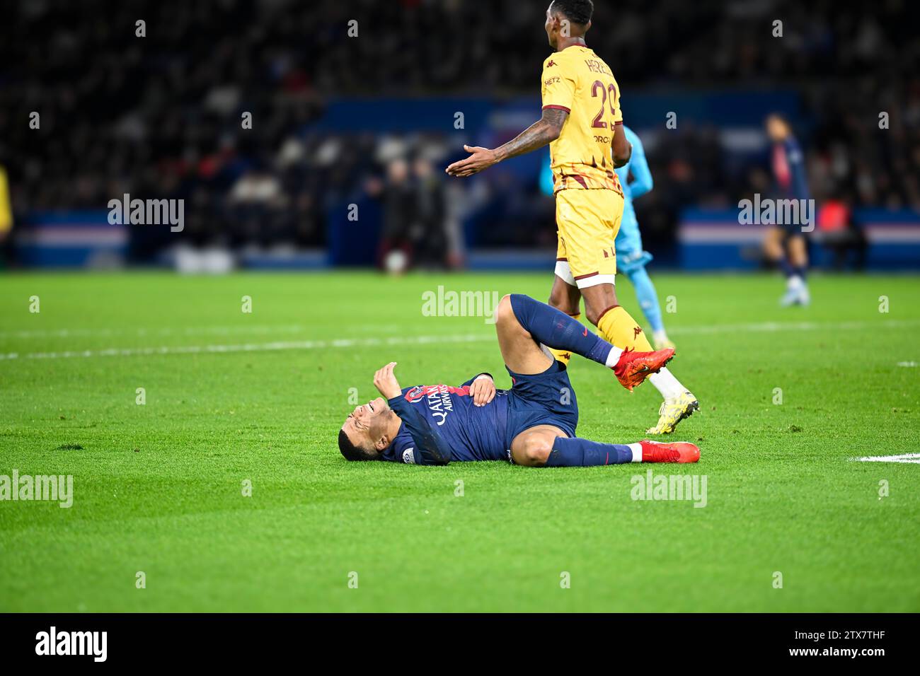 Kylian mbappe injured hi-res stock photography and images - Alamy