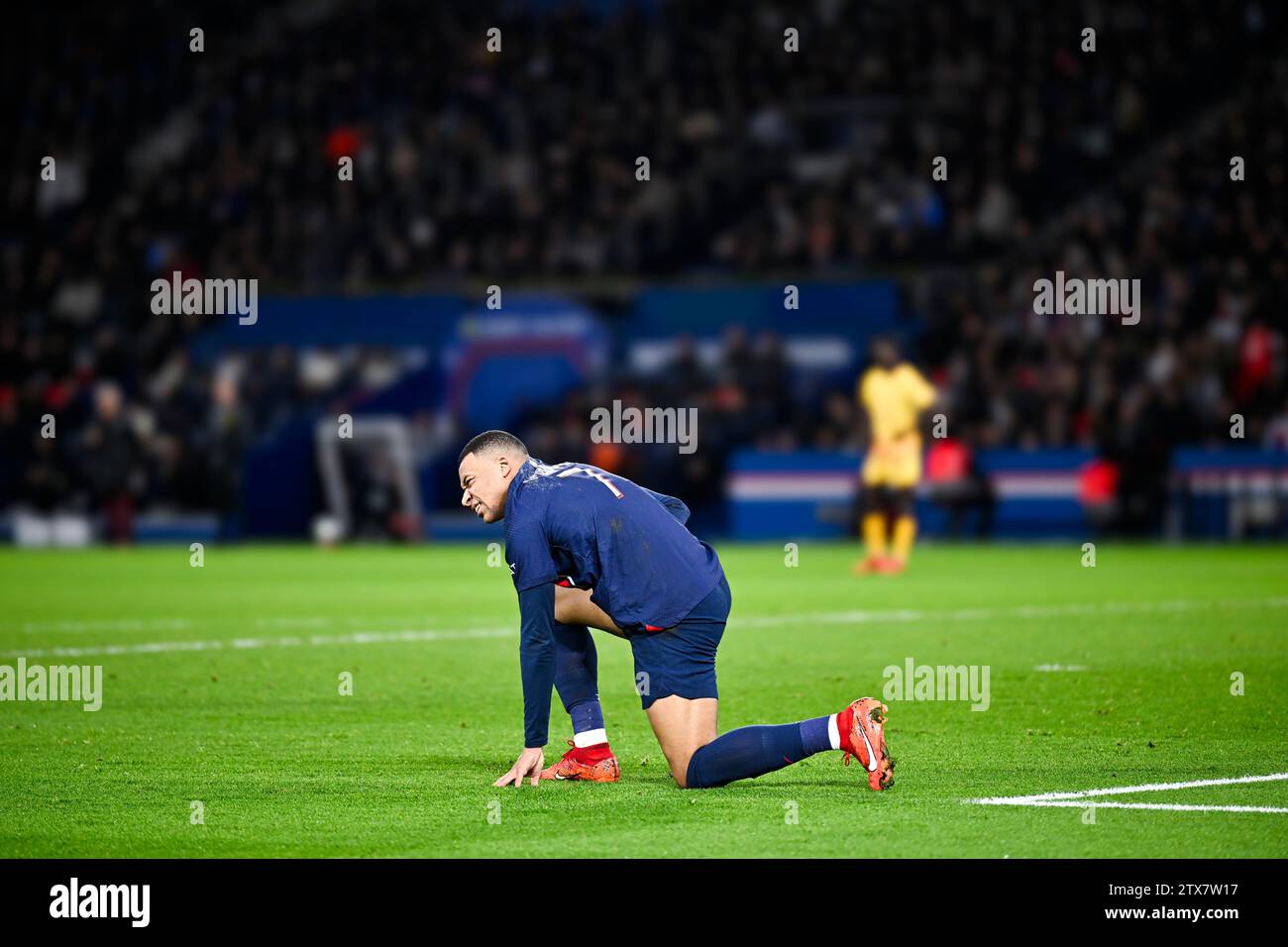 Kylian mbappe injured hi-res stock photography and images - Alamy