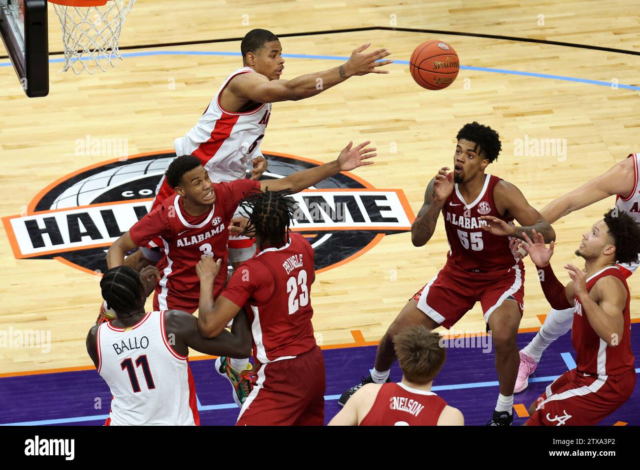 PHOENIX, AZ - DECEMBER 20: Arizona Wildcats forward Keshad Johnson (16 ...
