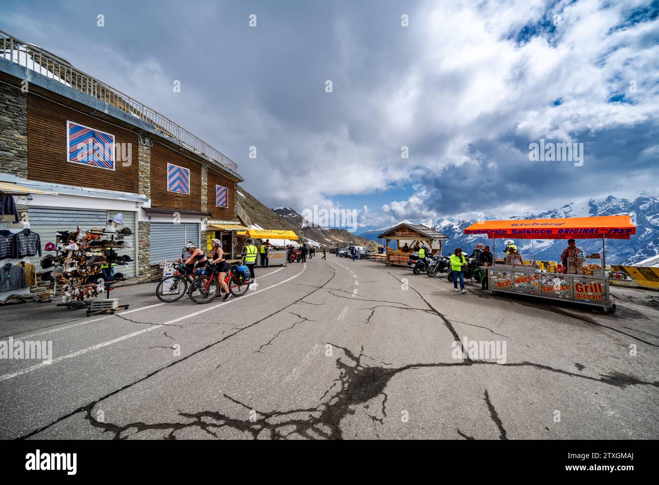 Stelvio pass hi-res stock photography and images - Alamy