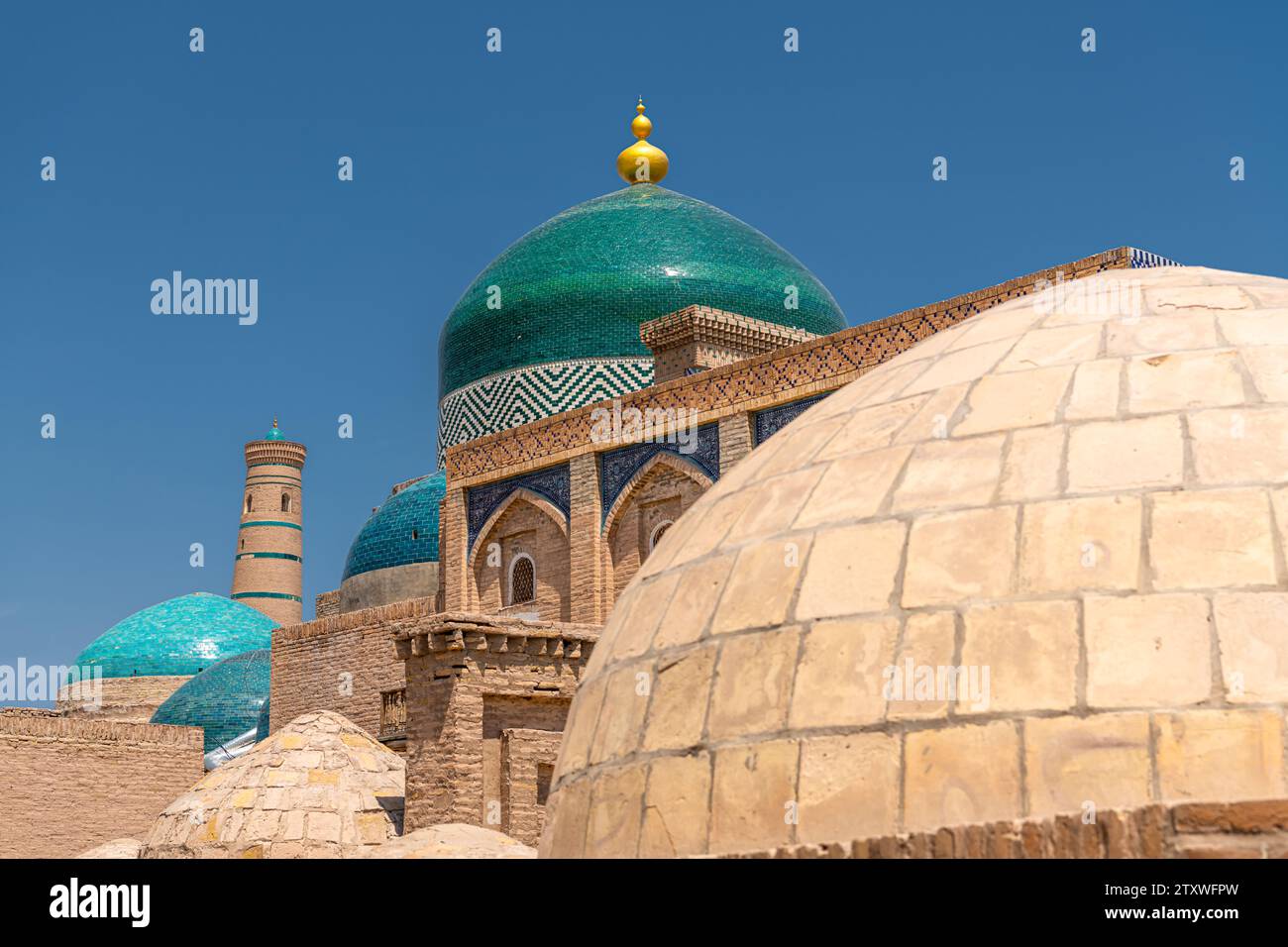 Ancient muslim hi-res stock photography and images - Alamy