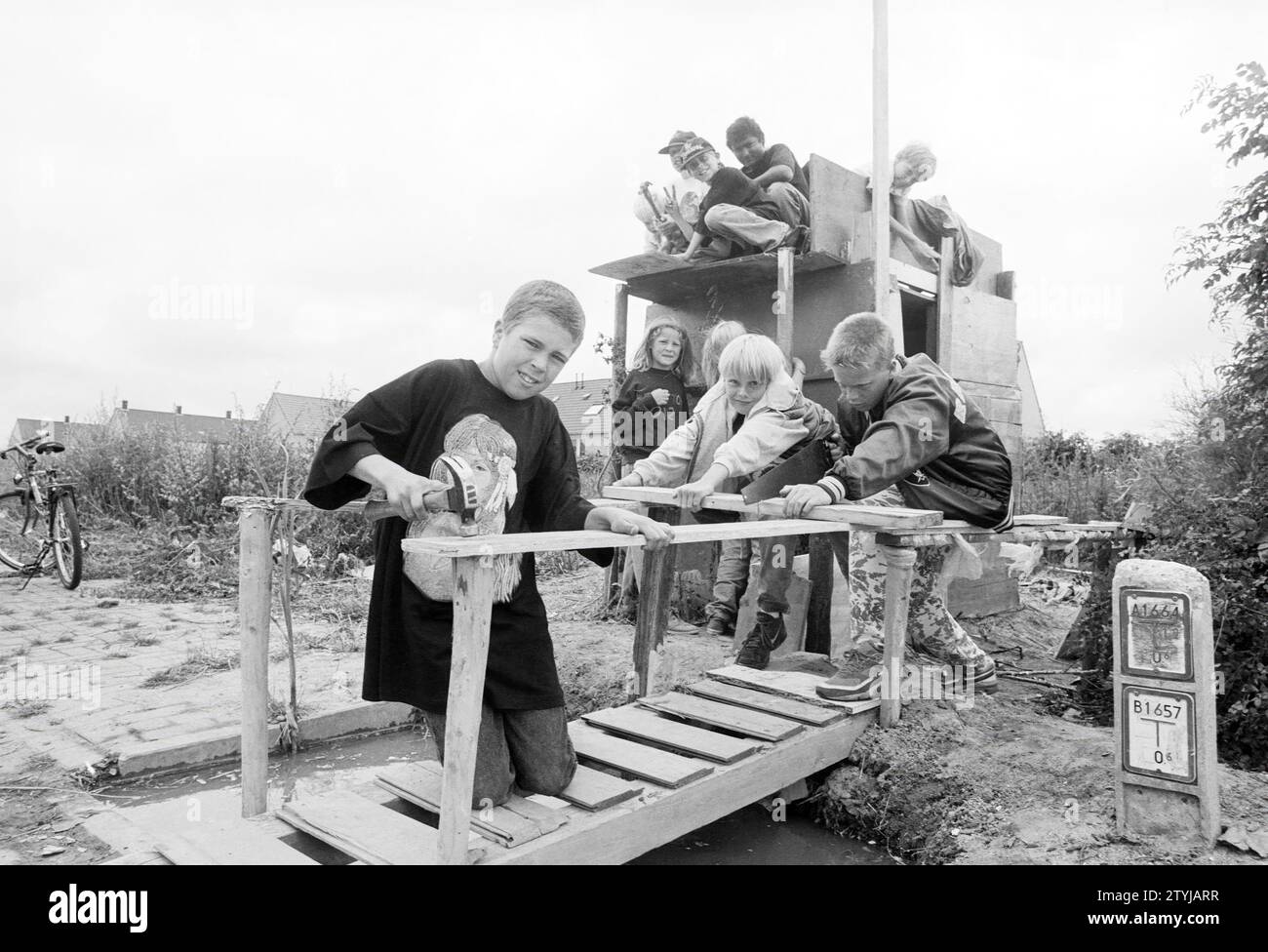 Alwin Trampe bolt hut in Velserbroek, Velserbroek, 06-07-1993, Whizgle ...