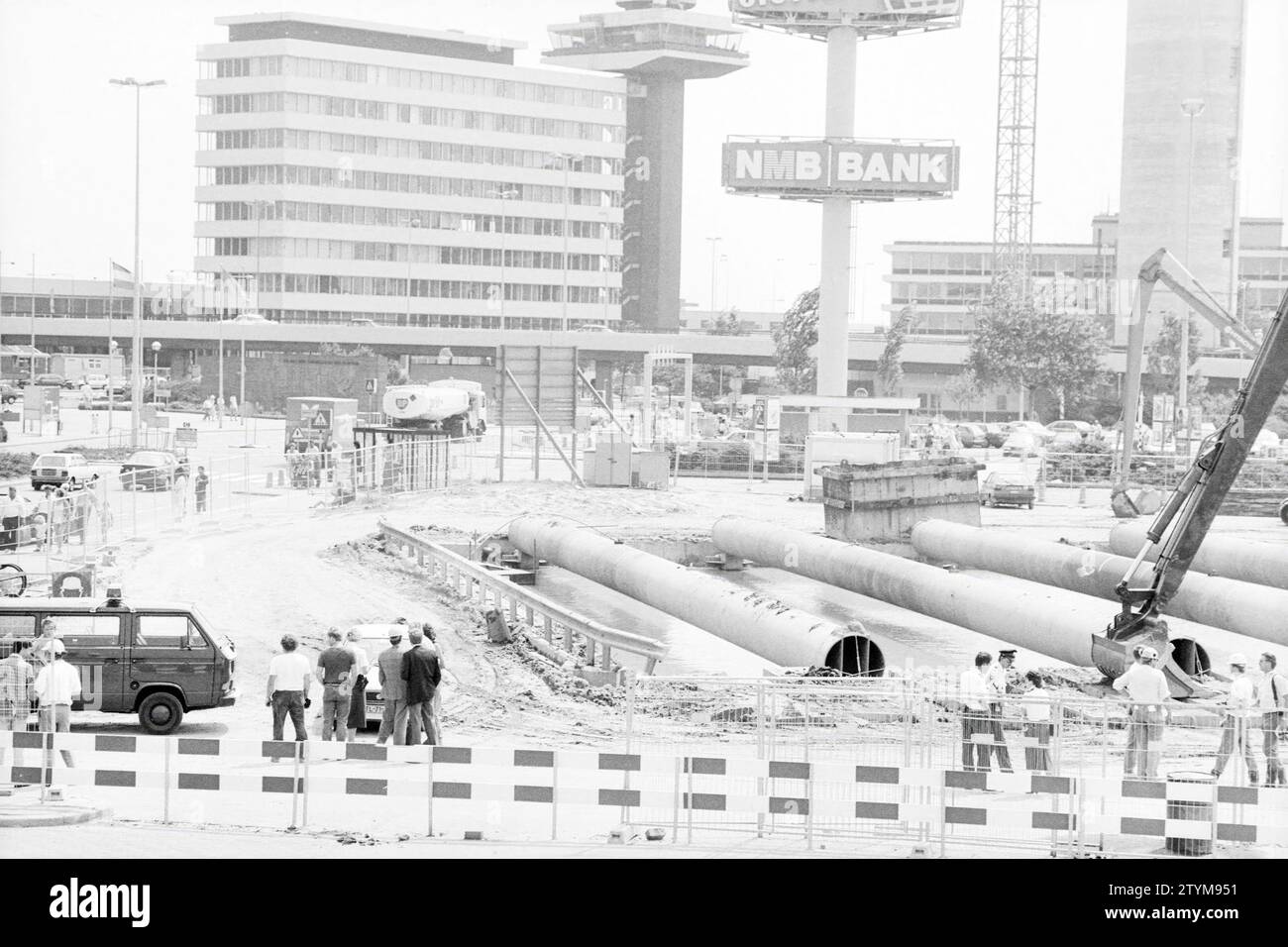 P4 schiphol parking lot hi-res stock photography and images - Alamy
