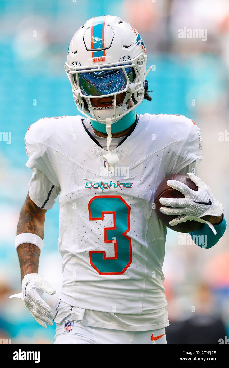 Season 3 2023 hi-res stock photography and images - Alamy