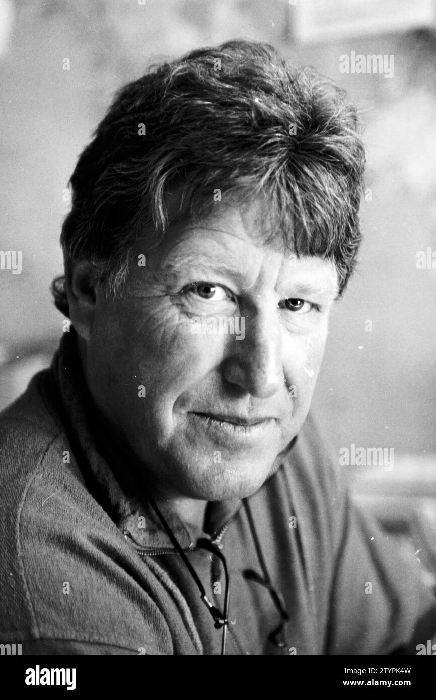 Frans Visser, portrait, 04-07-1995, Whizgle News from the Past ...