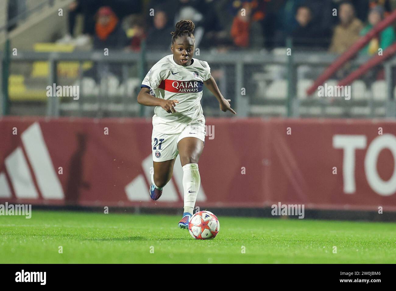 Sandy Baltimore of Paris Saint-Germain controls the ball during UEFA ...