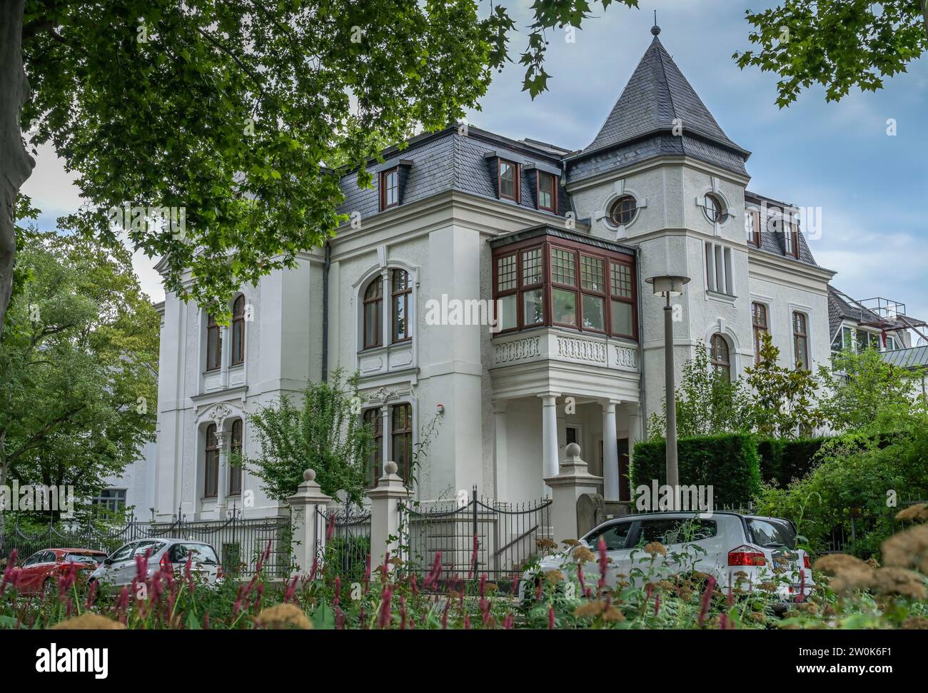 Alte Villa, Villenviertel, Magdeburg, Sachsen-Anhalt, Deutschland Stock ...