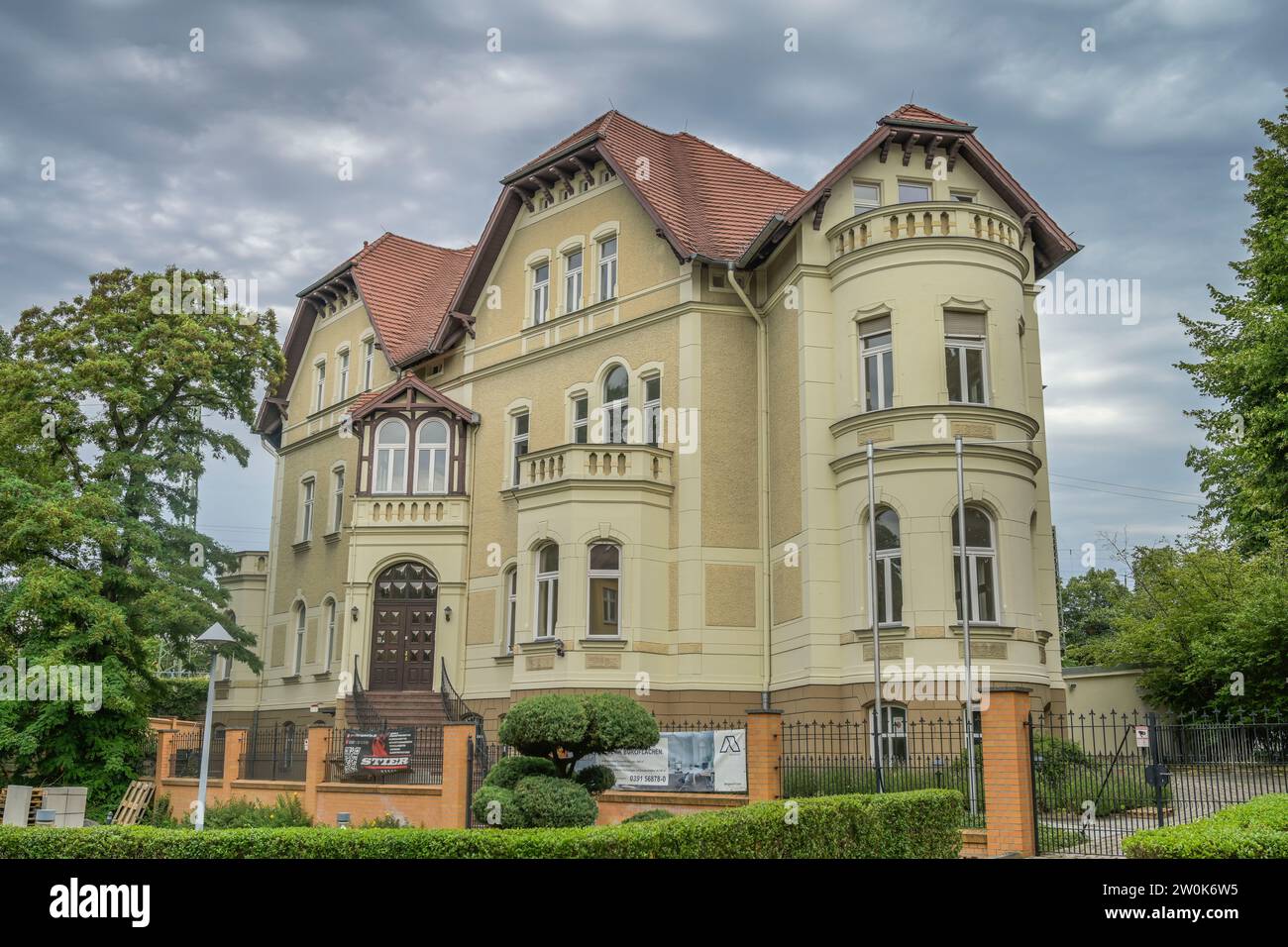 Alte Villa, Villenviertel, Lennéstraße, Magdeburg, Sachsen-Anhalt ...