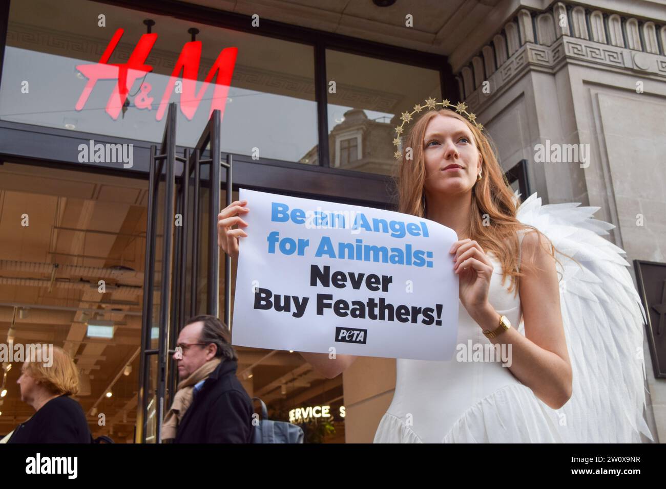 London, England, UK. 20th Dec, 2023. A PETA activist dressed as an ...
