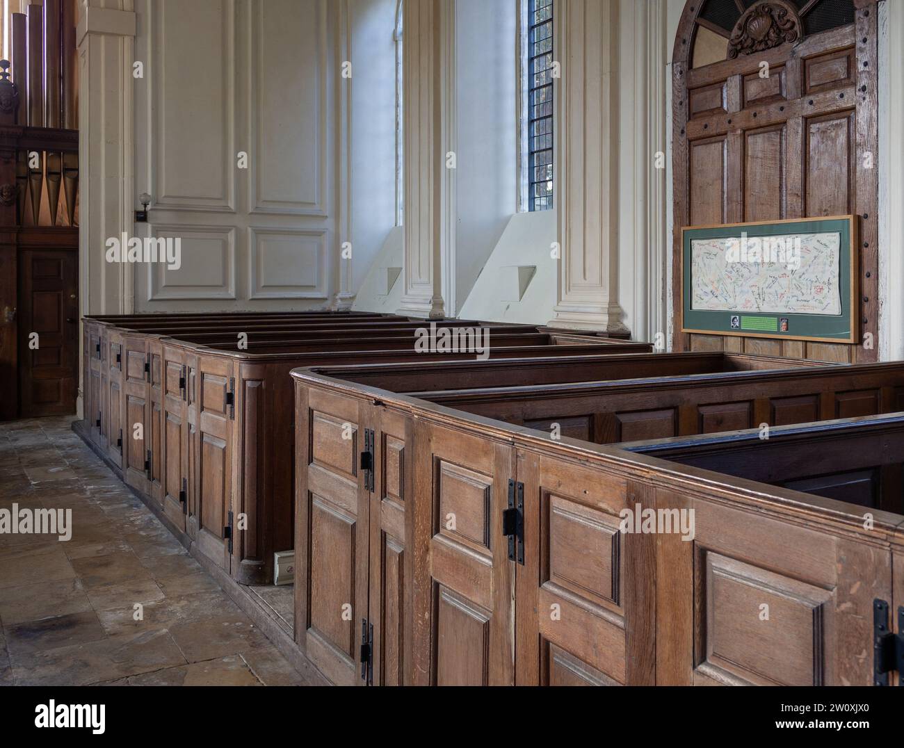 18th century box pews hi-res stock photography and images - Alamy