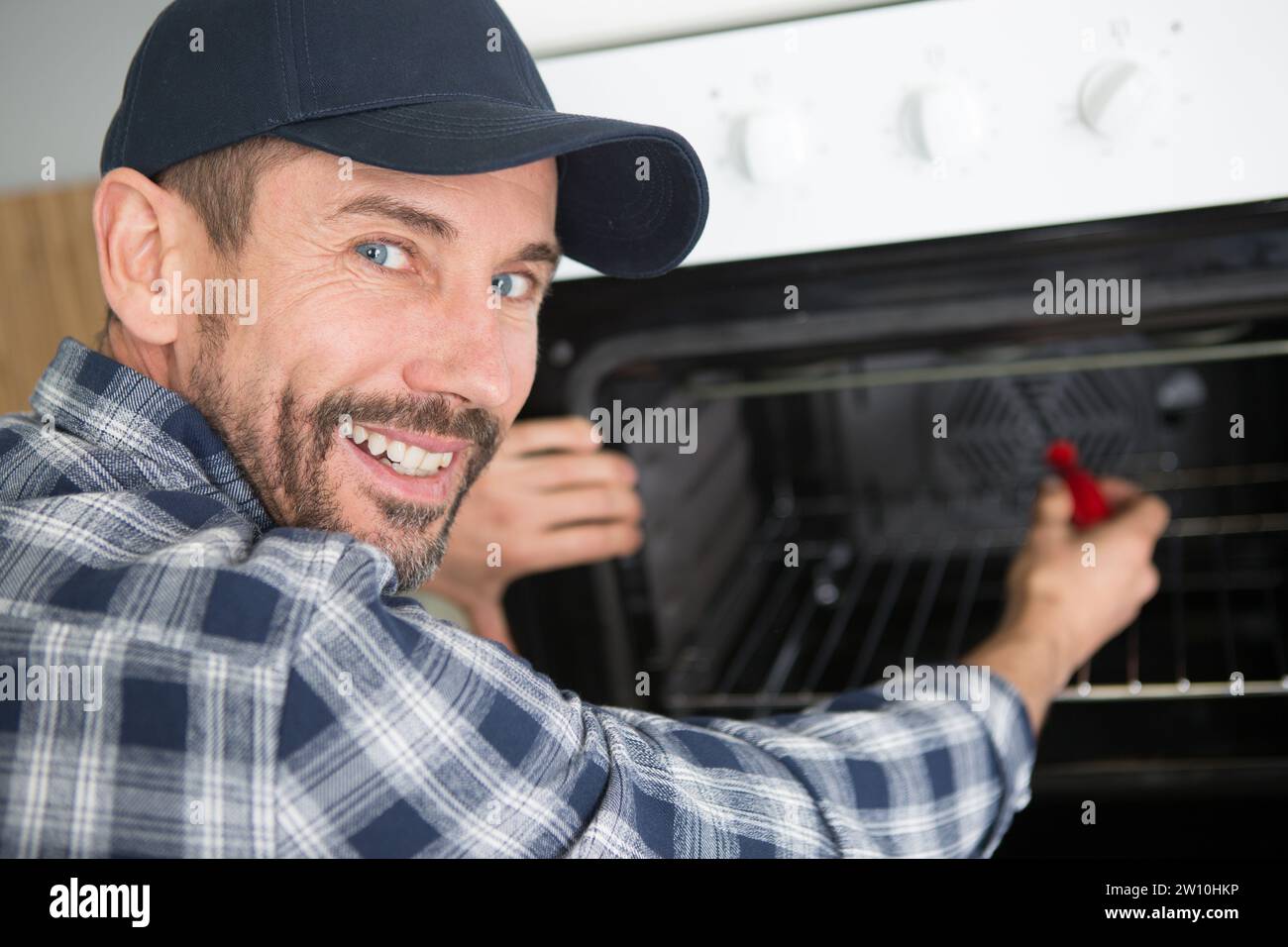 Fitting in a kitchen hi-res stock photography and images - Alamy