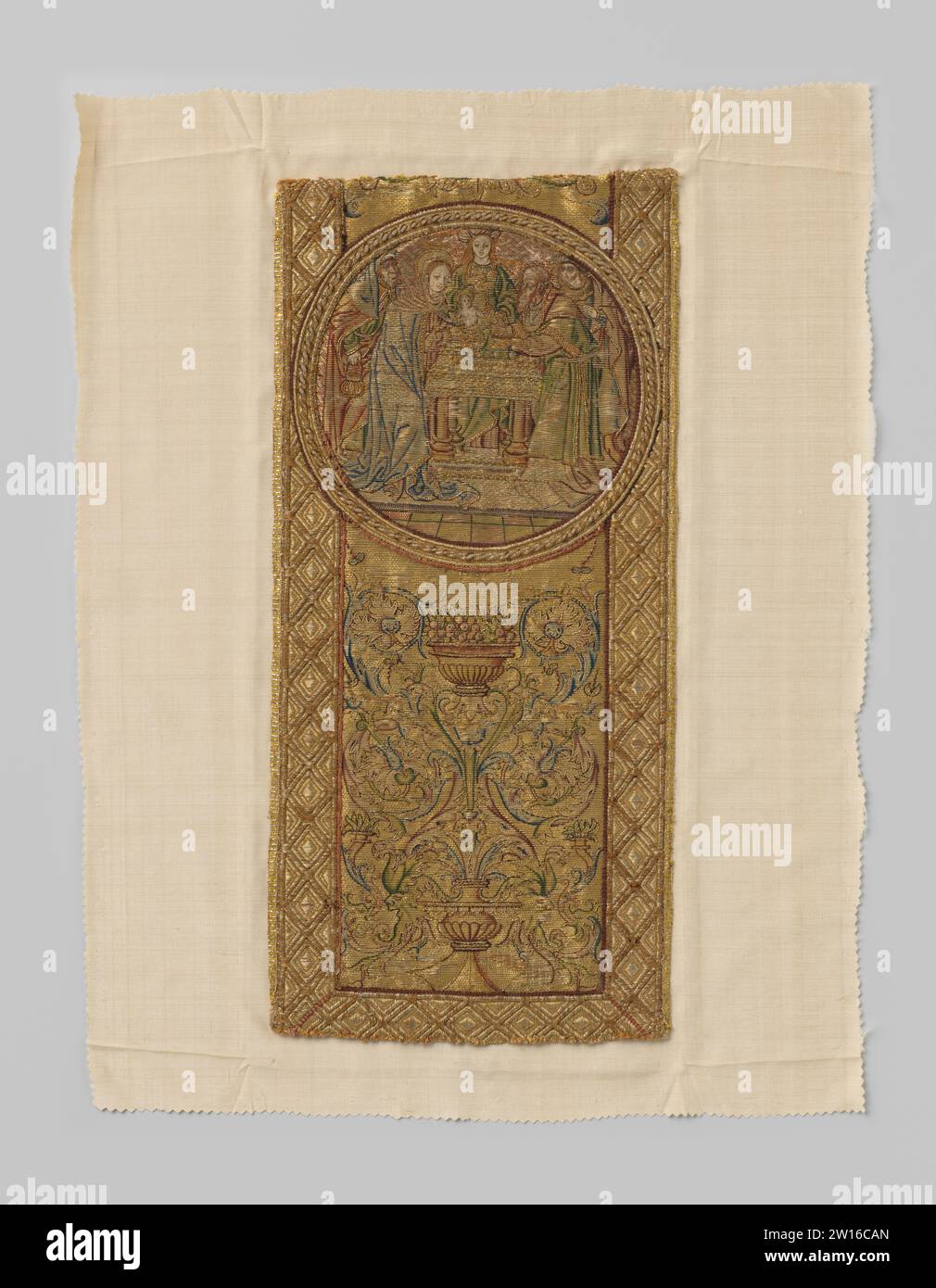 Renaissance embroidery hi-res stock photography and images - Alamy