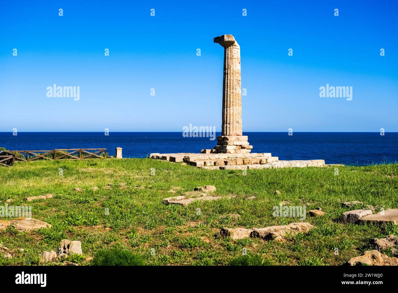 The last column of the Temple dedicated to Hera Lacinia at Capo Colonna ...