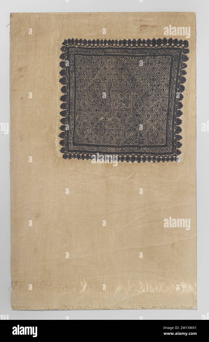 Tissue fragment with tabula, anonymous, c. 200 - 399 Natural linen ...