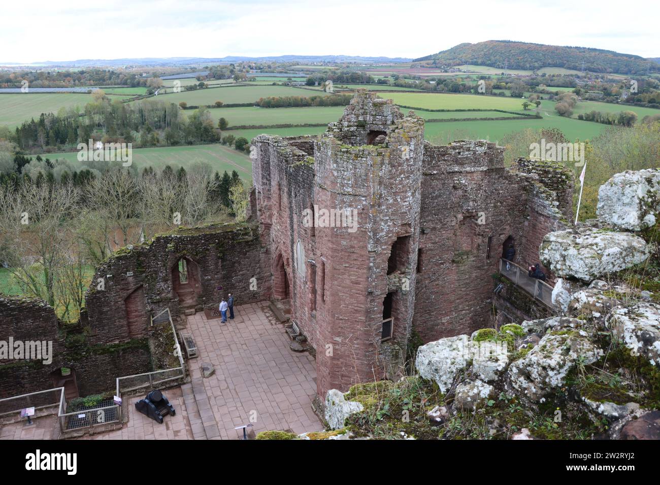 Ross on wye goodrich castle hi-res stock photography and images - Alamy