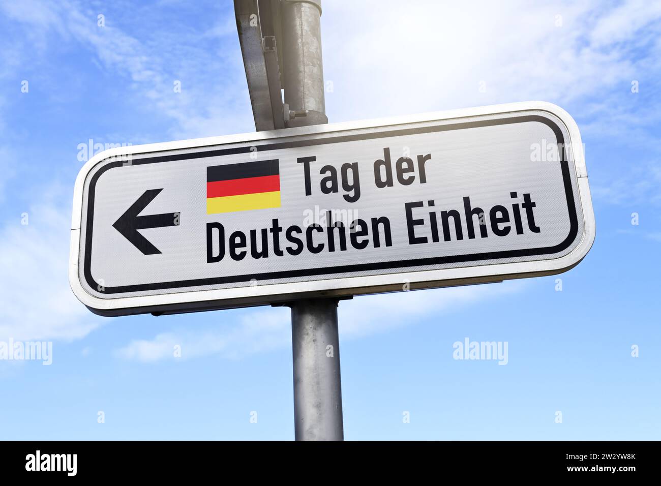 Ost deutschland flagge hi-res stock photography and images - Alamy