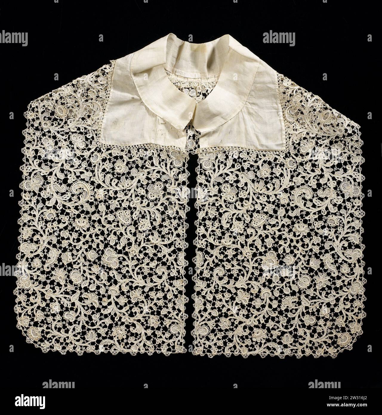 Flat Collar with Plain Linen Jabot and Needle Lace, c. 1690 - c. 1699 ...