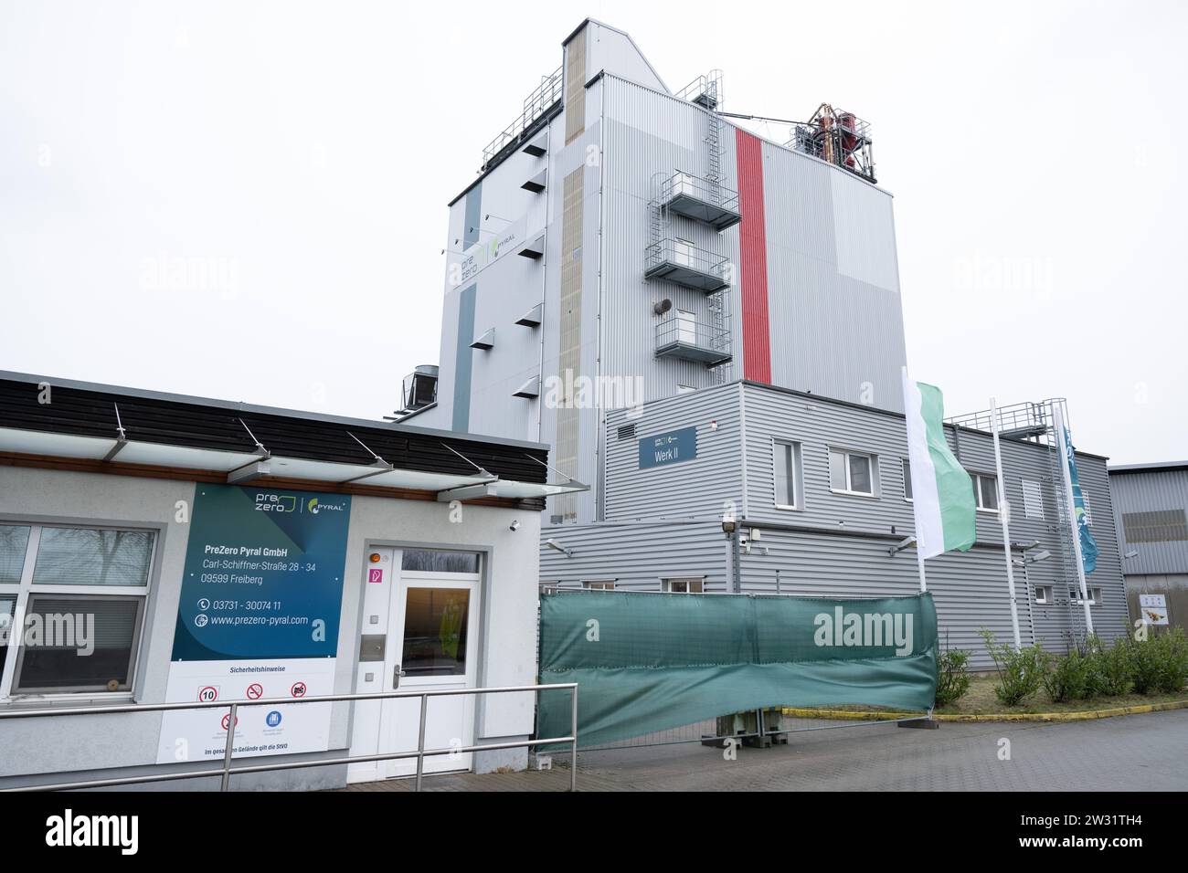 Prezero recycling hi-res stock photography and images - Alamy