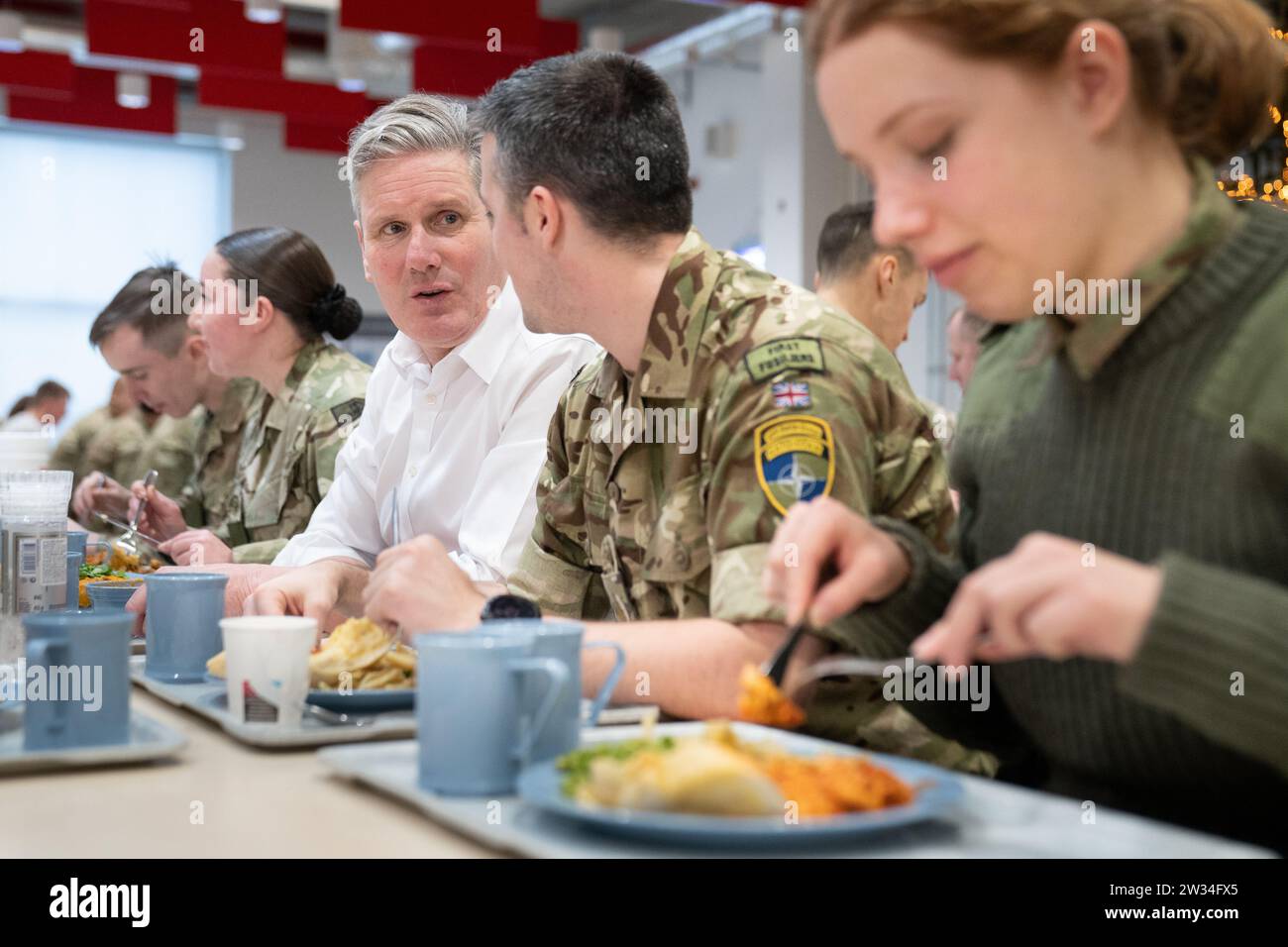Labour leader Sir Keir Starmer has lunch with members of the British ...