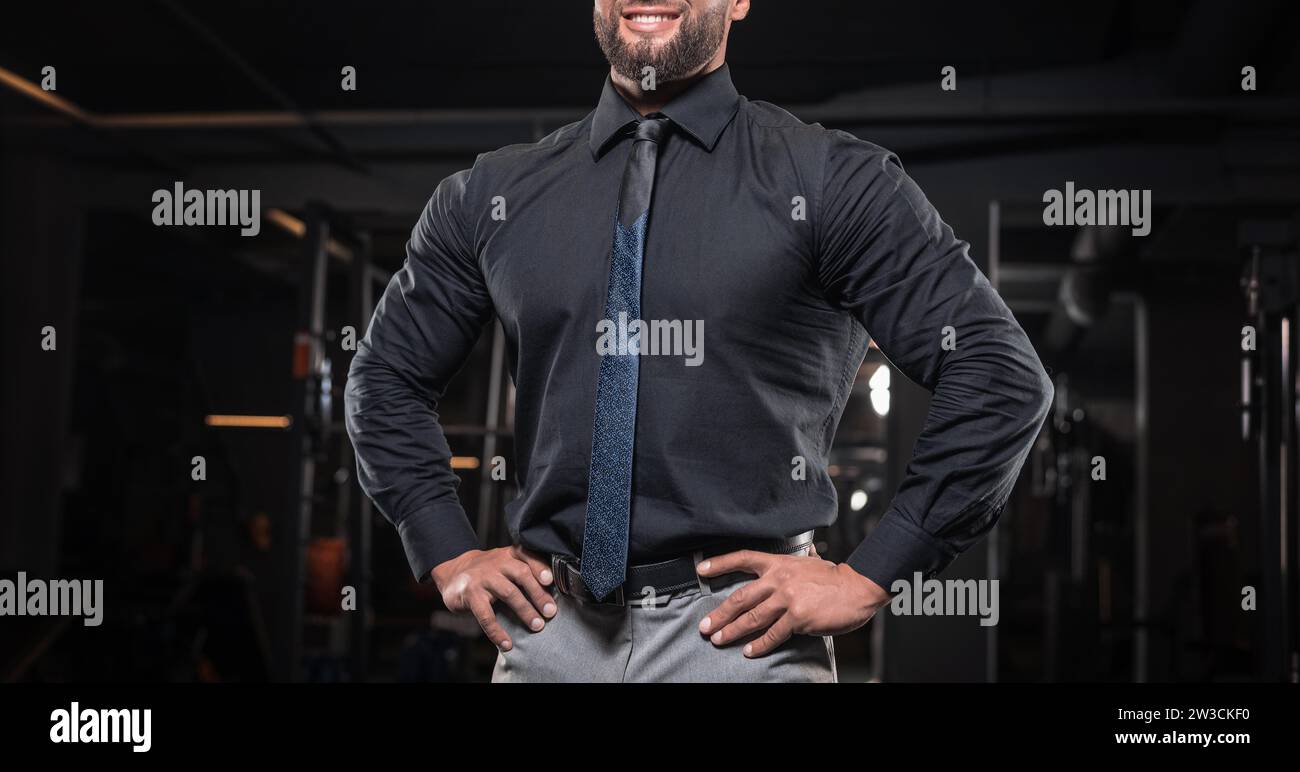 Bodybuilder pose black hi-res stock photography and images - Alamy