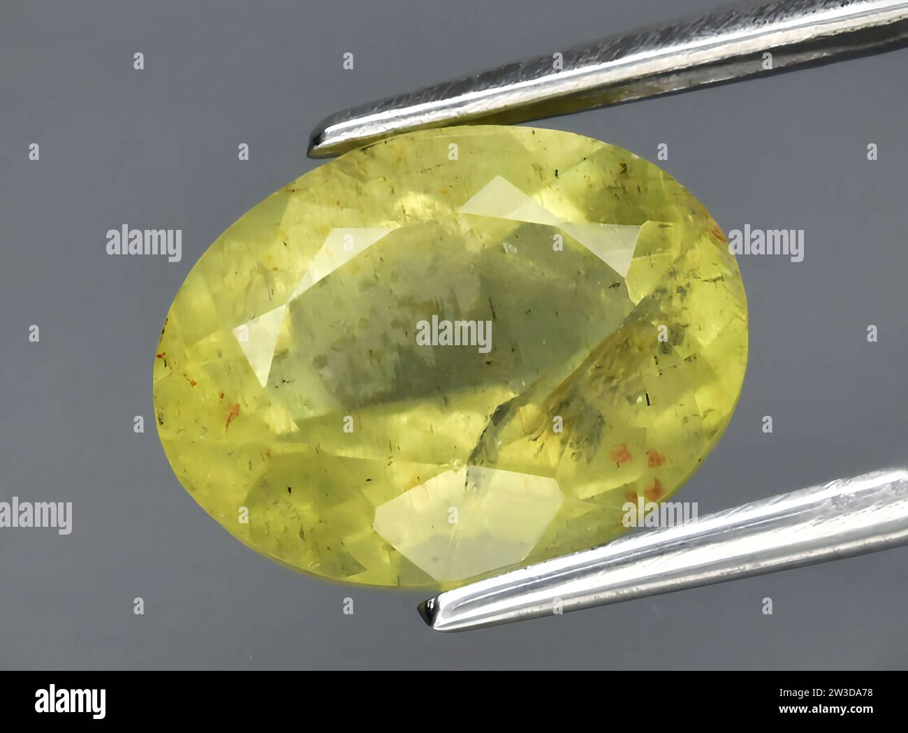 natural yellow beryl gem on the background Stock Photo - Alamy