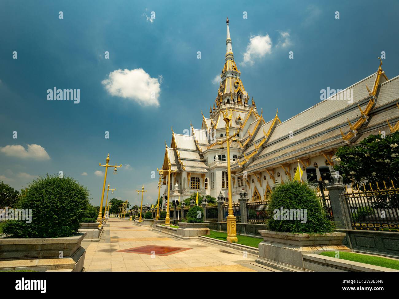 Gothic temples hi-res stock photography and images - Alamy