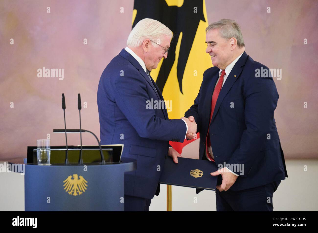 Judge frank h hi-res stock photography and images - Alamy