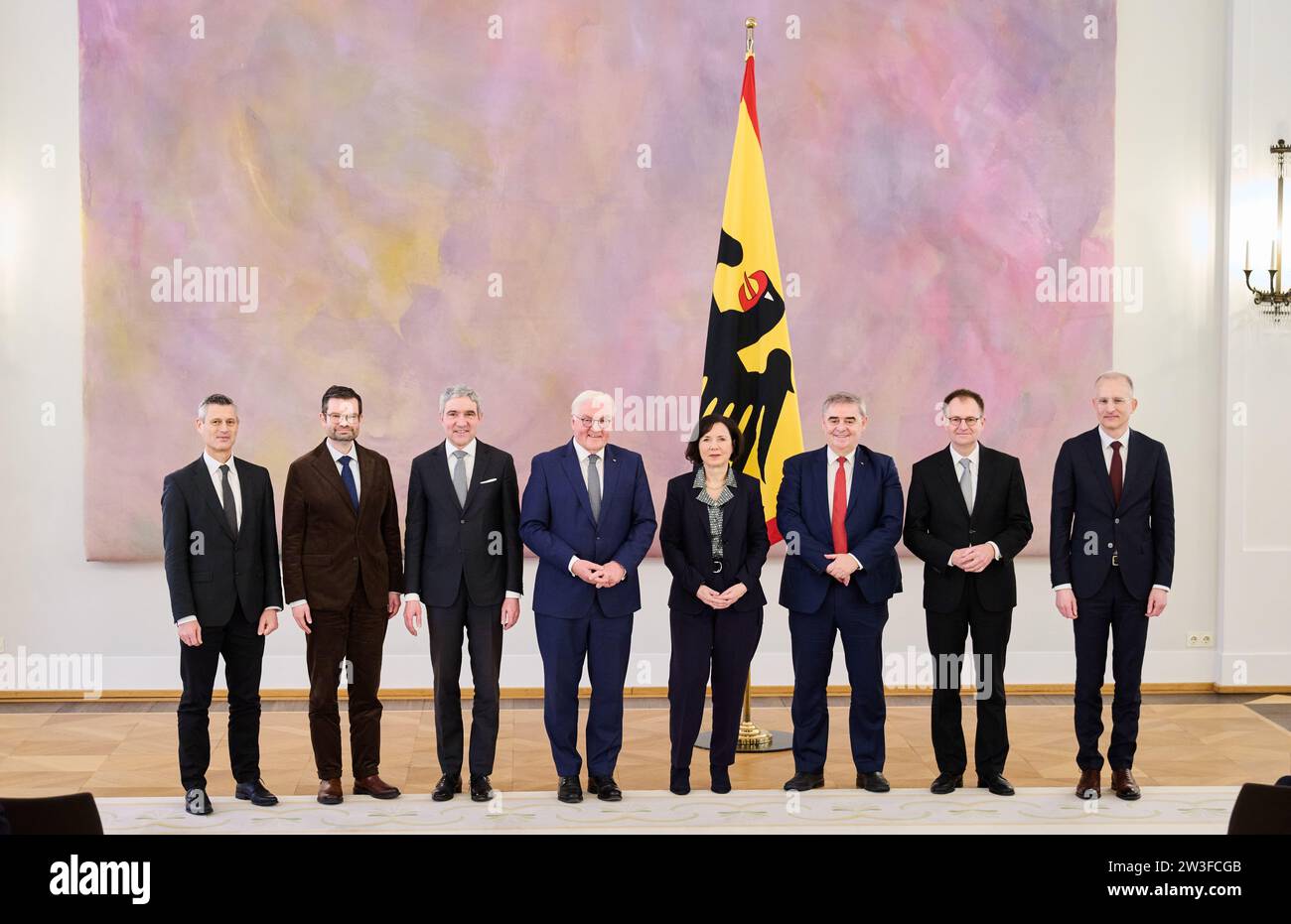21 December 2023, Berlin: Bernd Krösser (l-r), State Secretary at the ...