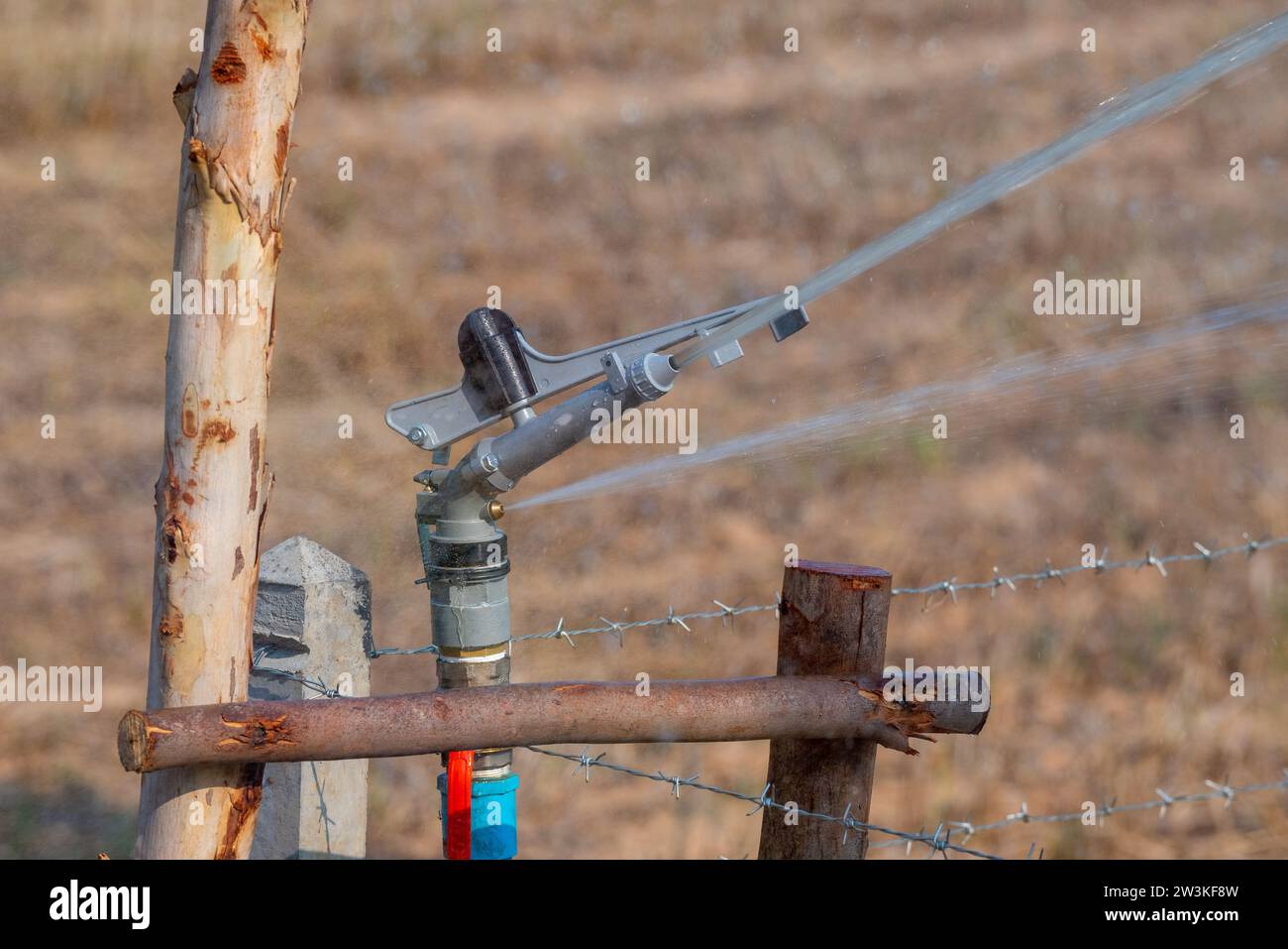 Agricultural sprinklers hi-res stock photography and images - Alamy