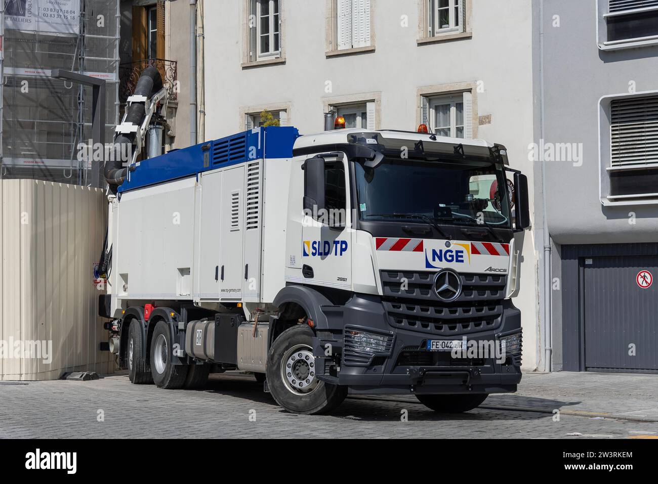 Aspiratrice excavatrice hi-res stock photography and images - Alamy