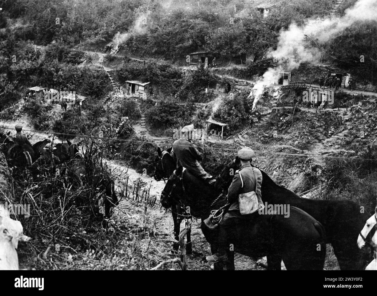 Official photograph taken on the British Western Front showing soldiers ...
