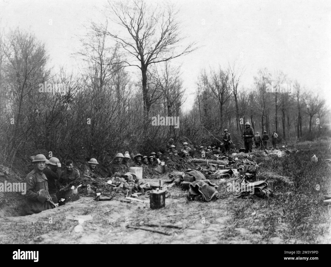 Official photograph taken on the British Western Front showing soldiers ... Official photograph taken on the British Western Front showing soldiers ...